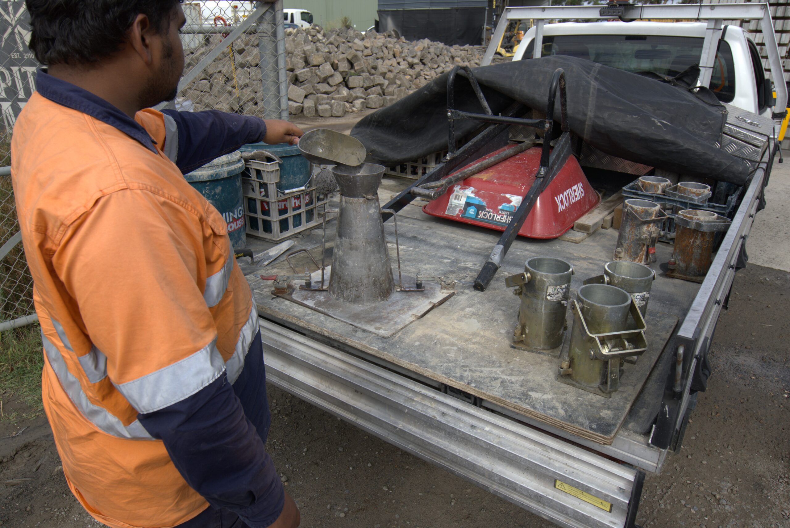 Material & Compressive Strength Concrete Testing Melbourne - Metro Mix